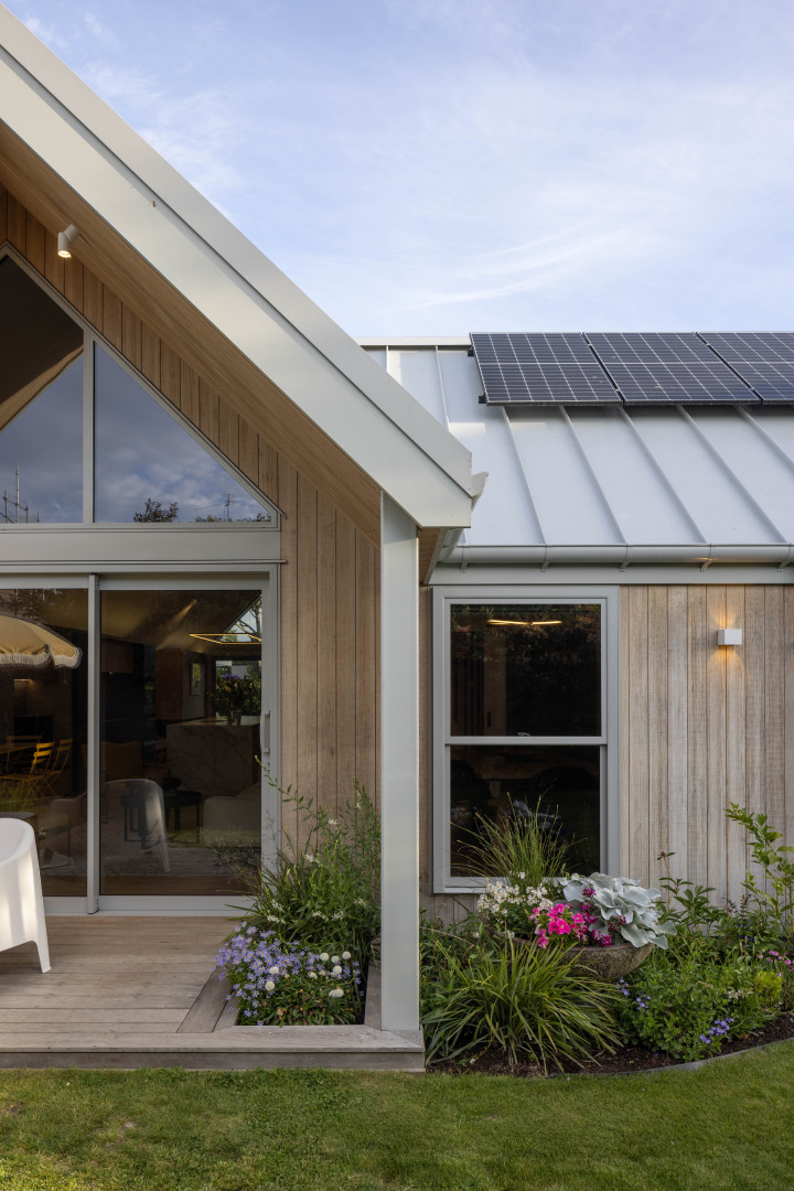 Contemporary connections » COLORSTEEL®